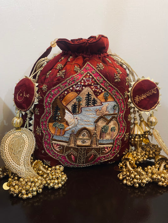 Collections – Lead Walk